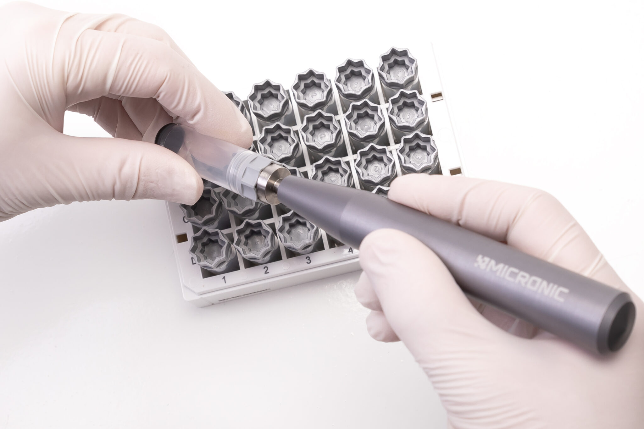 マイクロニック社サンプル保管自動化ソリューション｜2次元バーコード付チューブ - 株式会社リプロセル